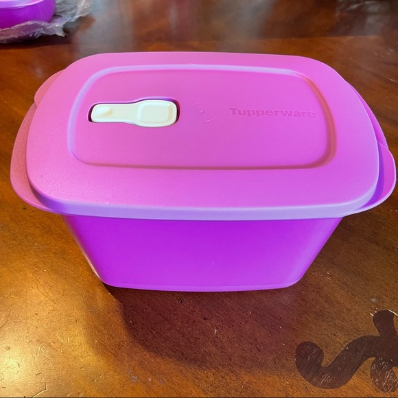 Tupperware | Kitchen | Tupperware Crystalwave Plus Container | Poshmark